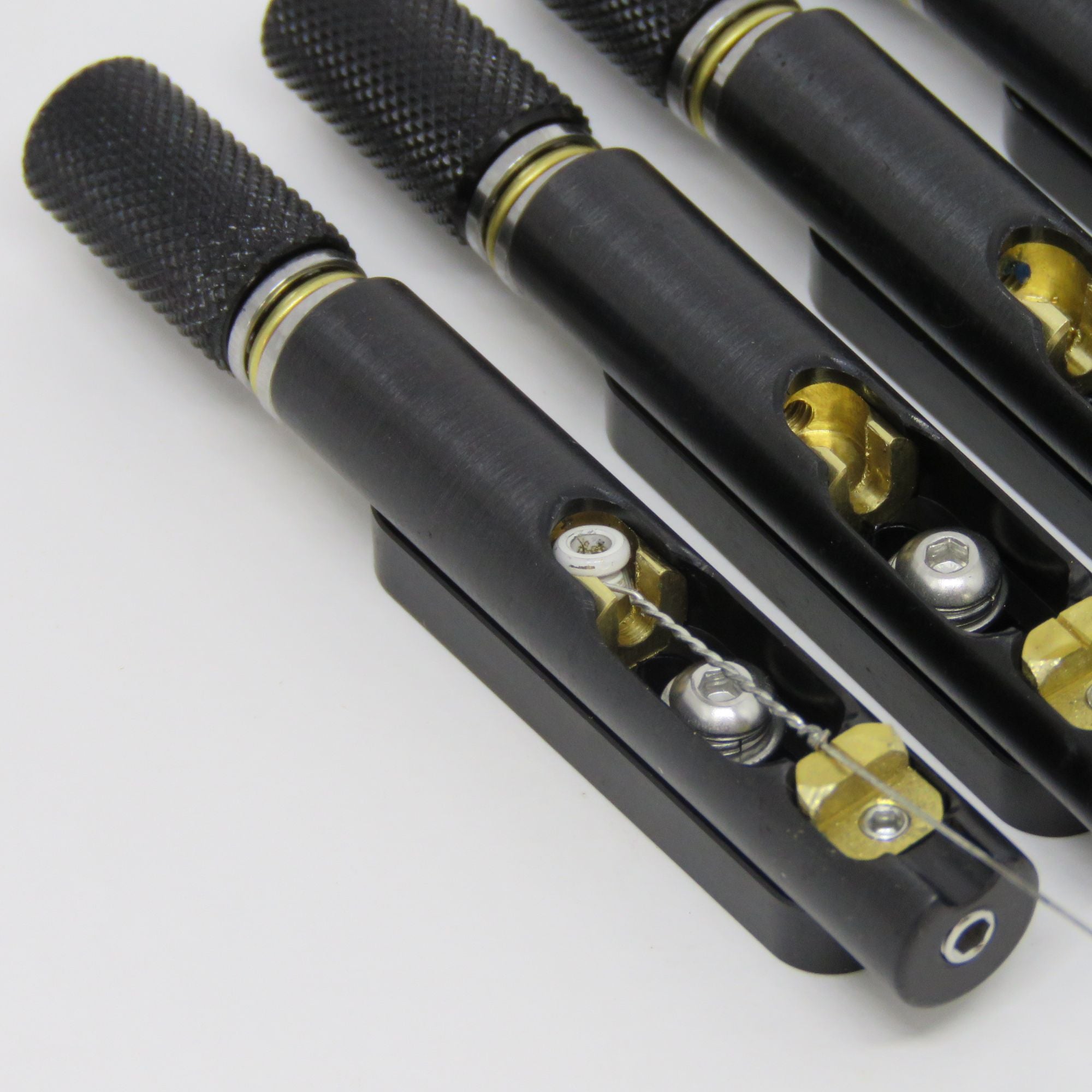 Nova Guitar Parts Single String Headless Guitar Bridge | Ploutone