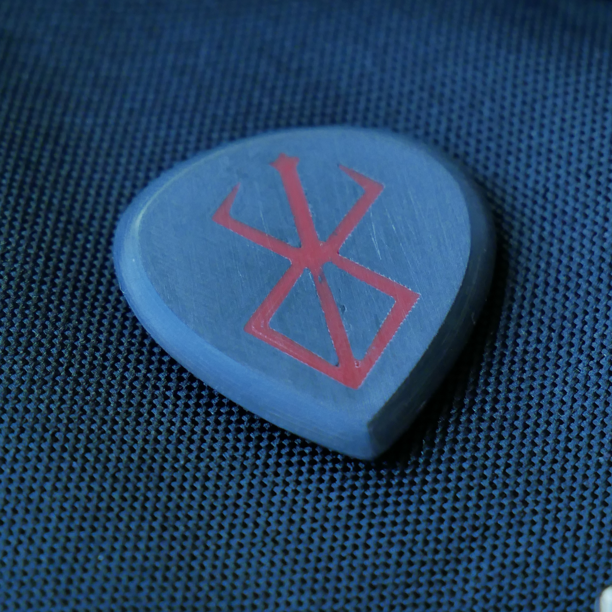 Opus Magnus Onyx VALKORE™ - Red Berserker Handmade Guitar Pick | Ploutone